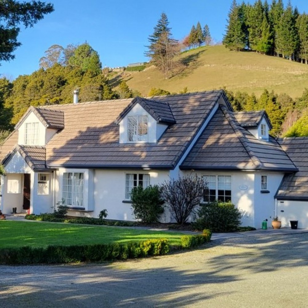 Totara House - Heart of Biking